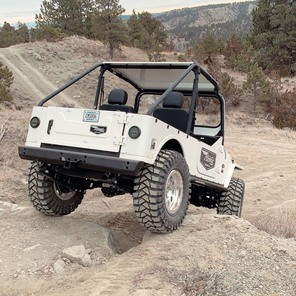 Rear Bumper or Bolt-On Receiver Hitch: Which is Better For Your ...